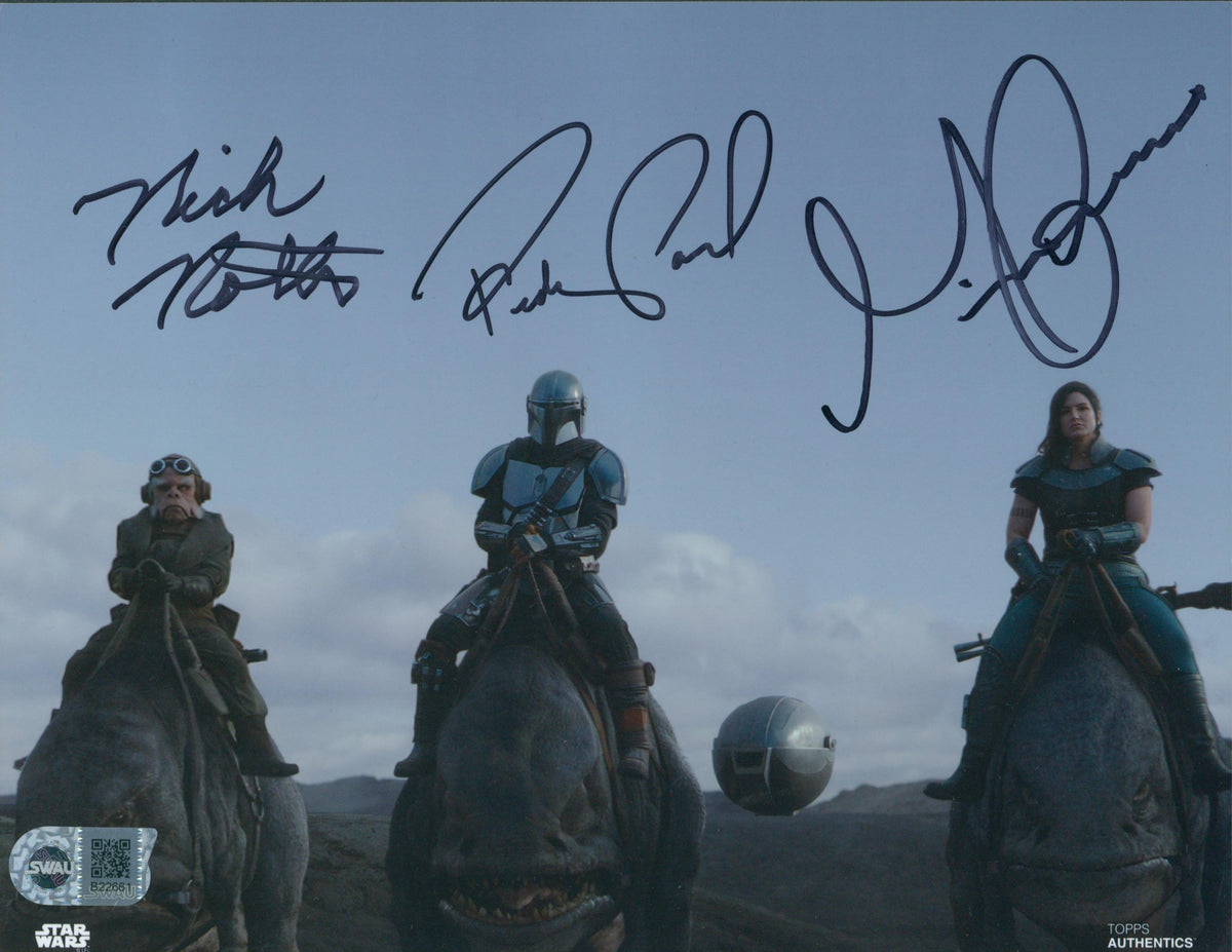 Pedro Pascal, Gina Carano, & Nick Nolte Signed 8x10 Photo - SWAU Authe