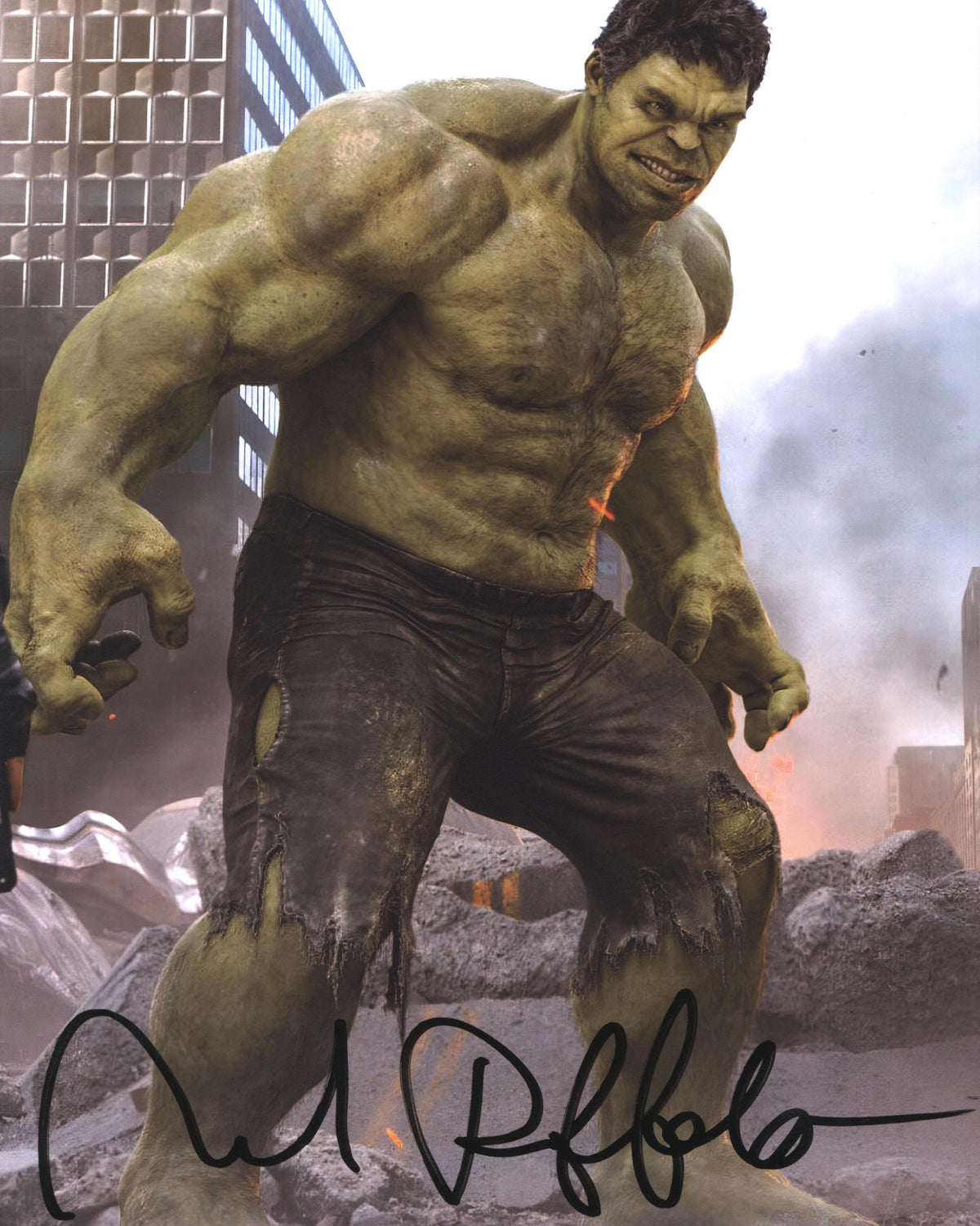 Mark Ruffalo Signed 8x10 Photo - SWAU Authenticated | SWAU